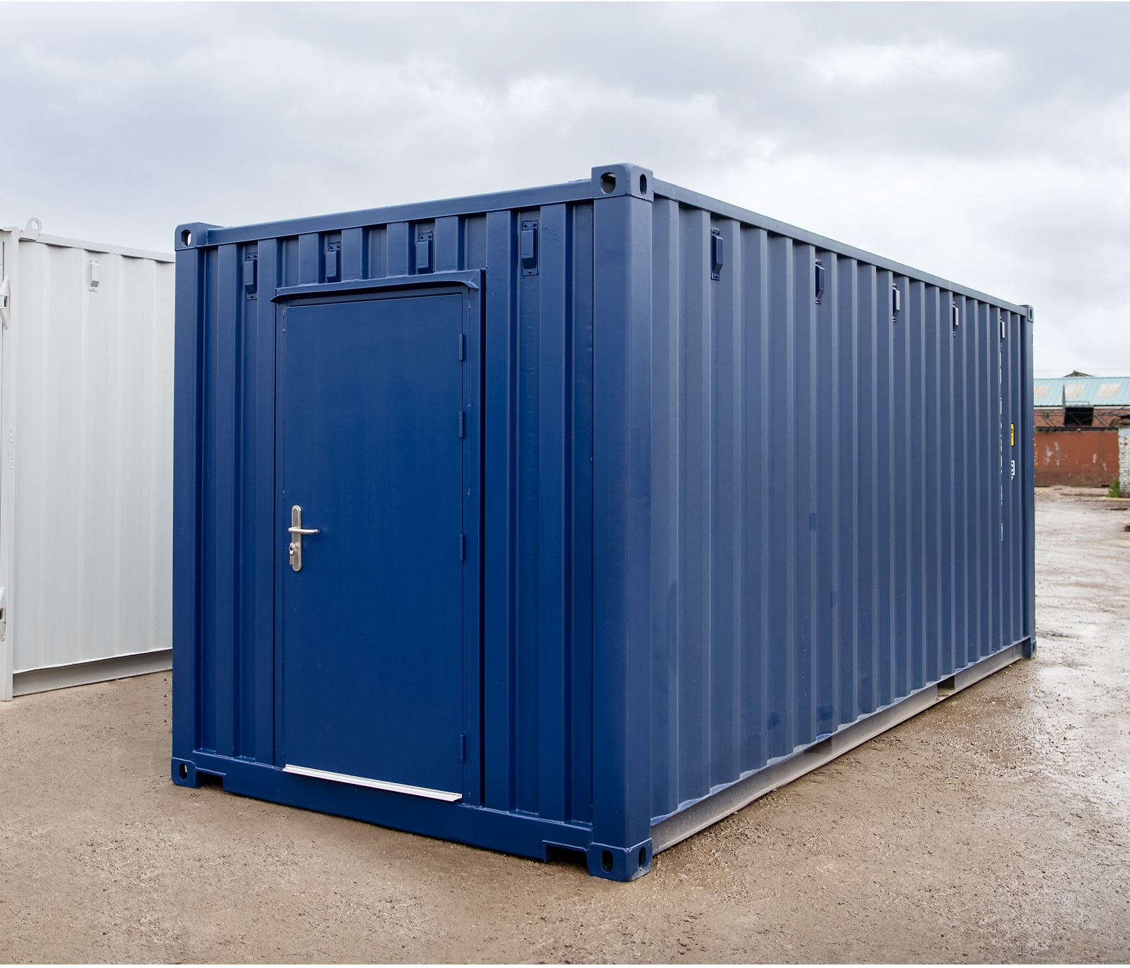 Shipping Container Conversions 20ft workshop with steel workbench ...